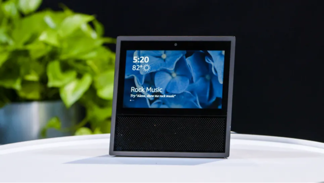 A Wall-Mounted Amazon Echo as Smart Home Command Centre | TechThirsty
