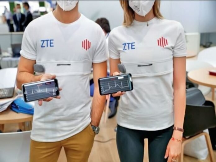 The First-Ever 5G Smart T-shirt