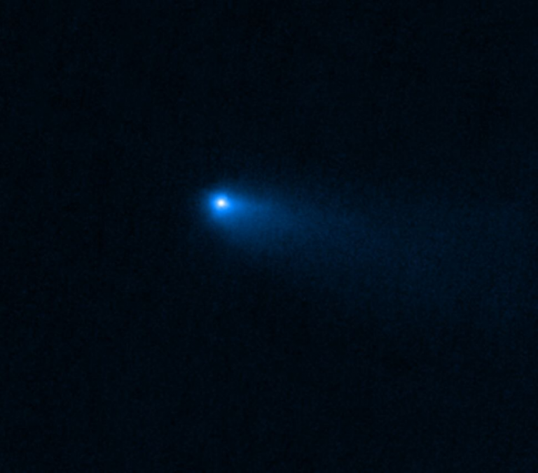 The James Webb Space Telescope Discovered Water around a Comet